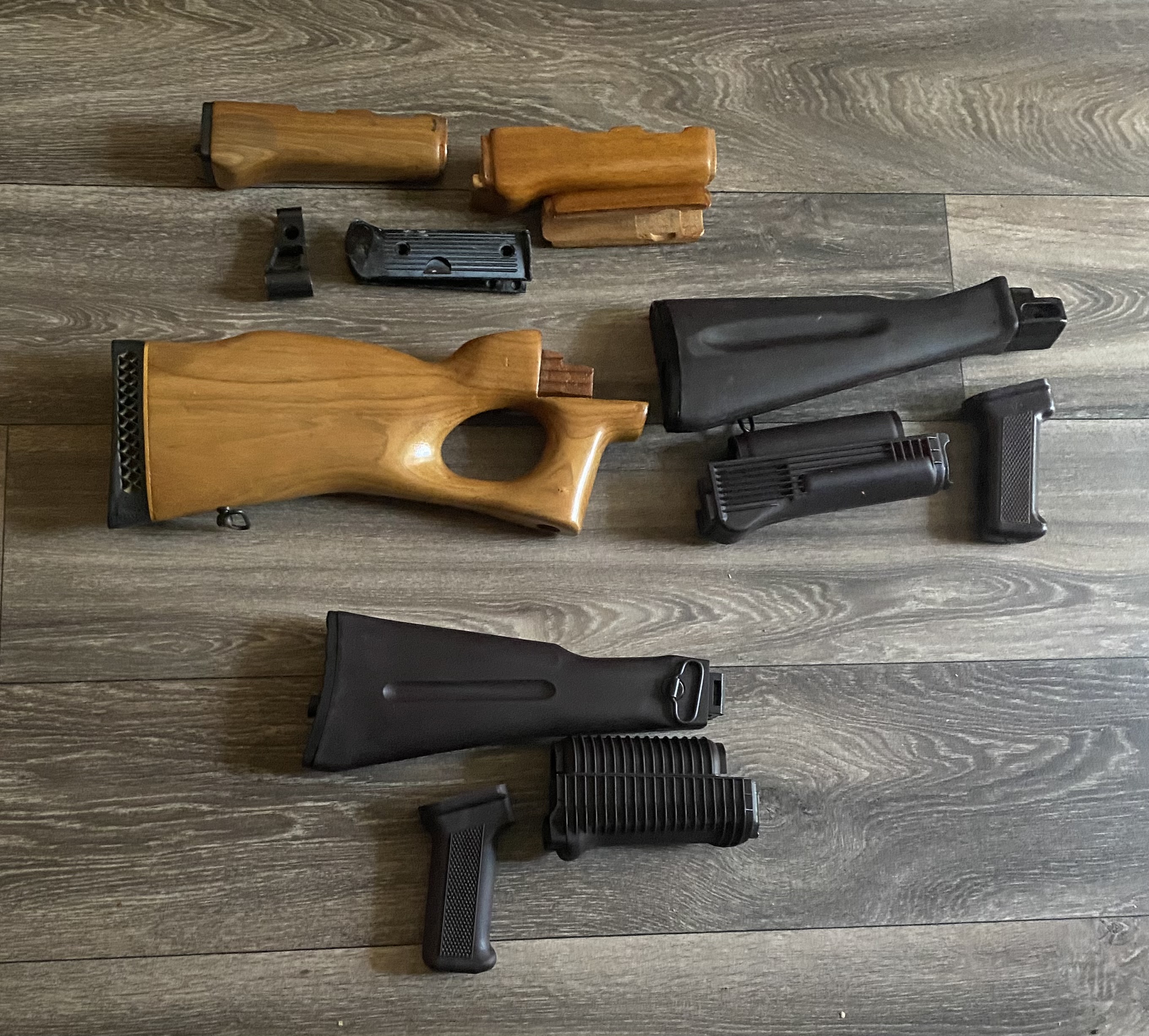 AK Furniture Frenzy!! Taking Offers!! | Combloc Market