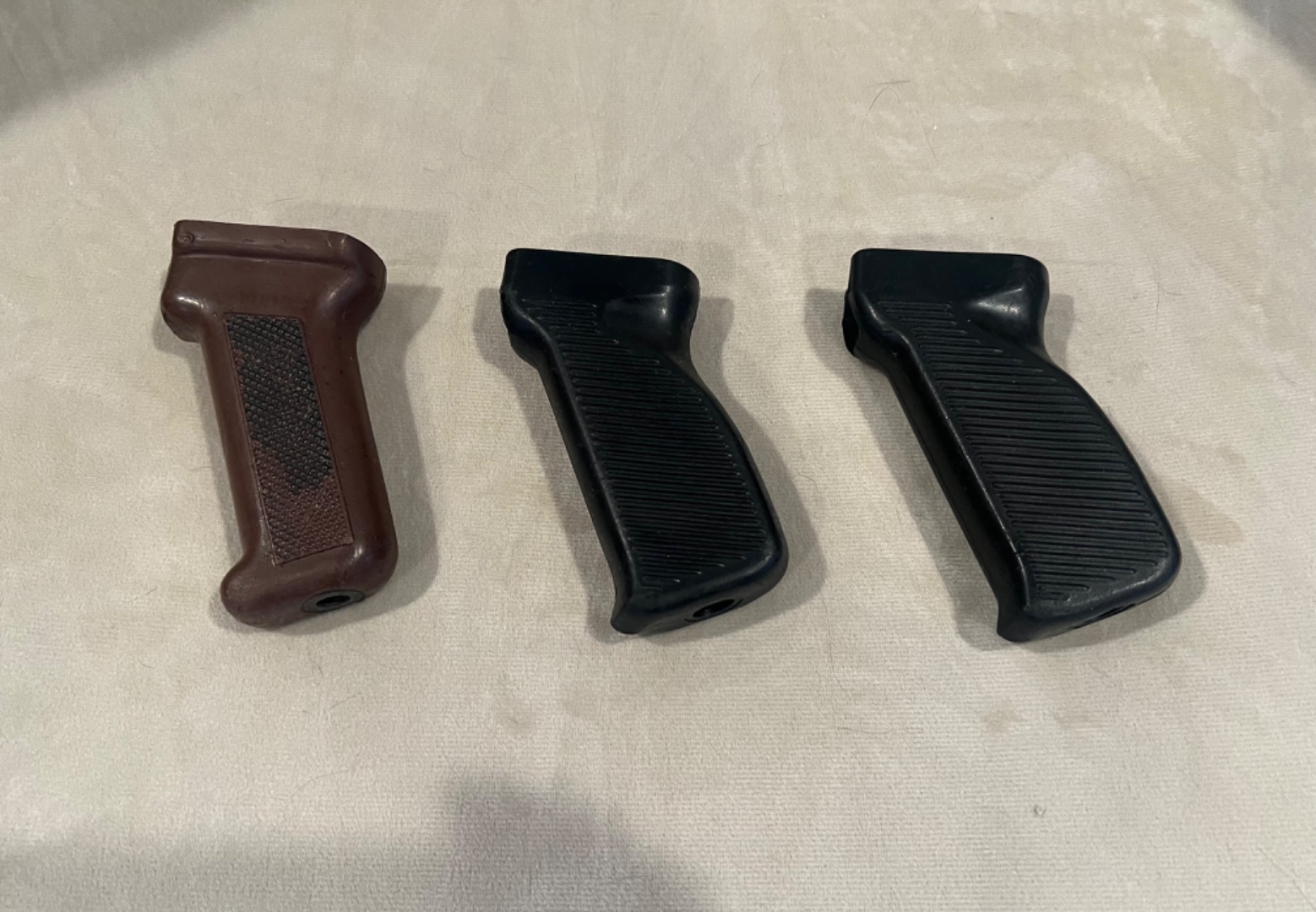 Cheap pistol grips | Combloc Market