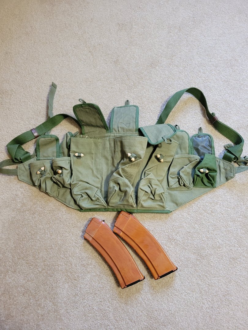 Chicom six cell chest rig | Combloc Market