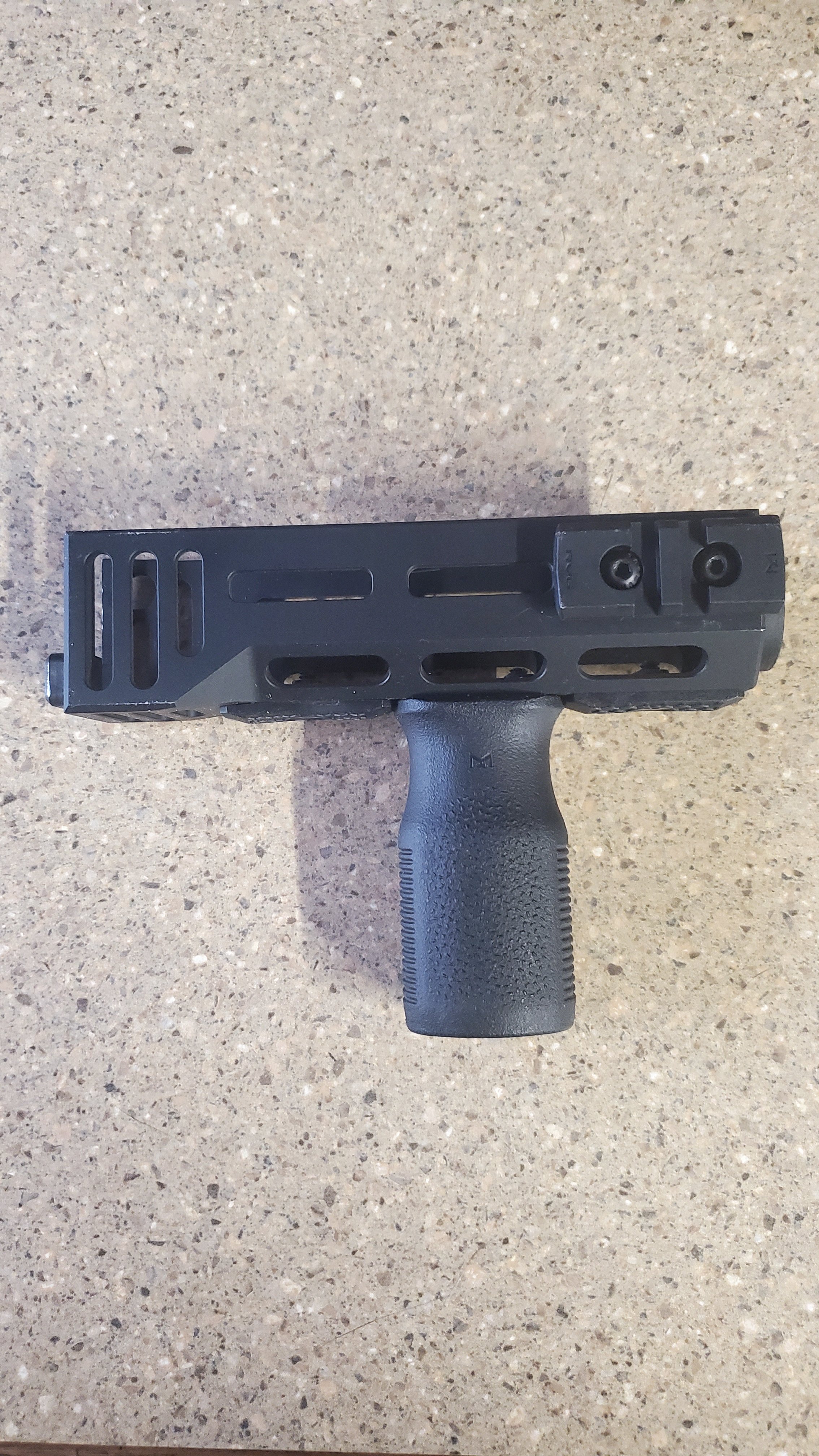 MLOK AKM handguard/foregrip setup for wood dong | Combloc Market