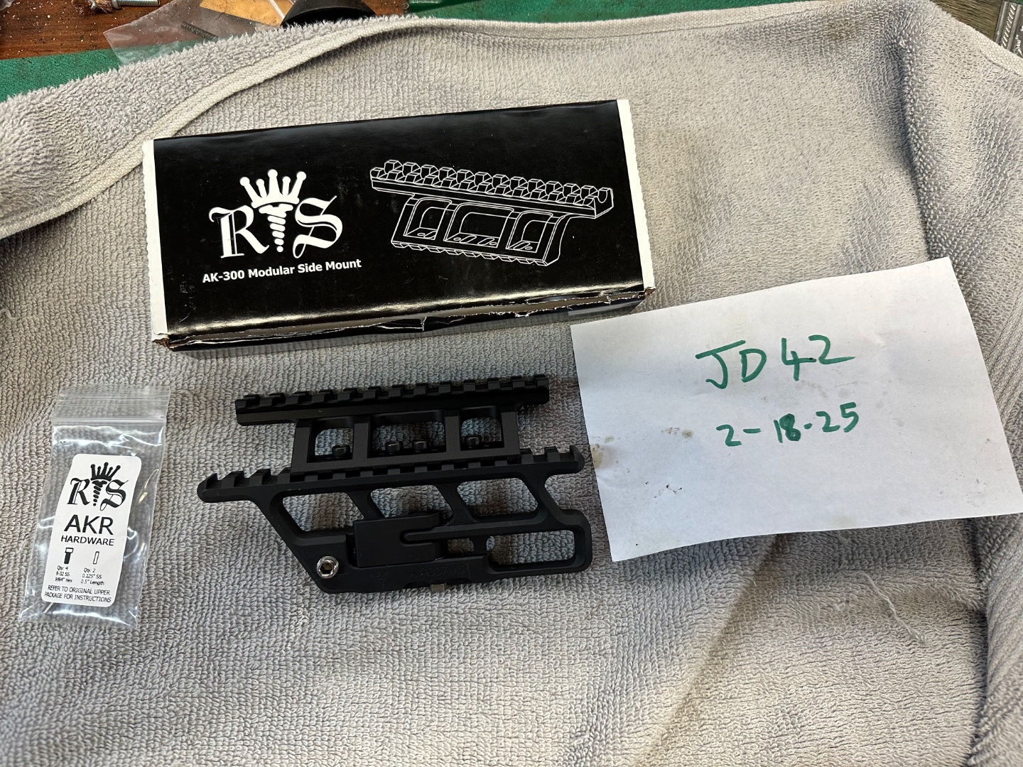 RS regulate side optic rail | Combloc Market