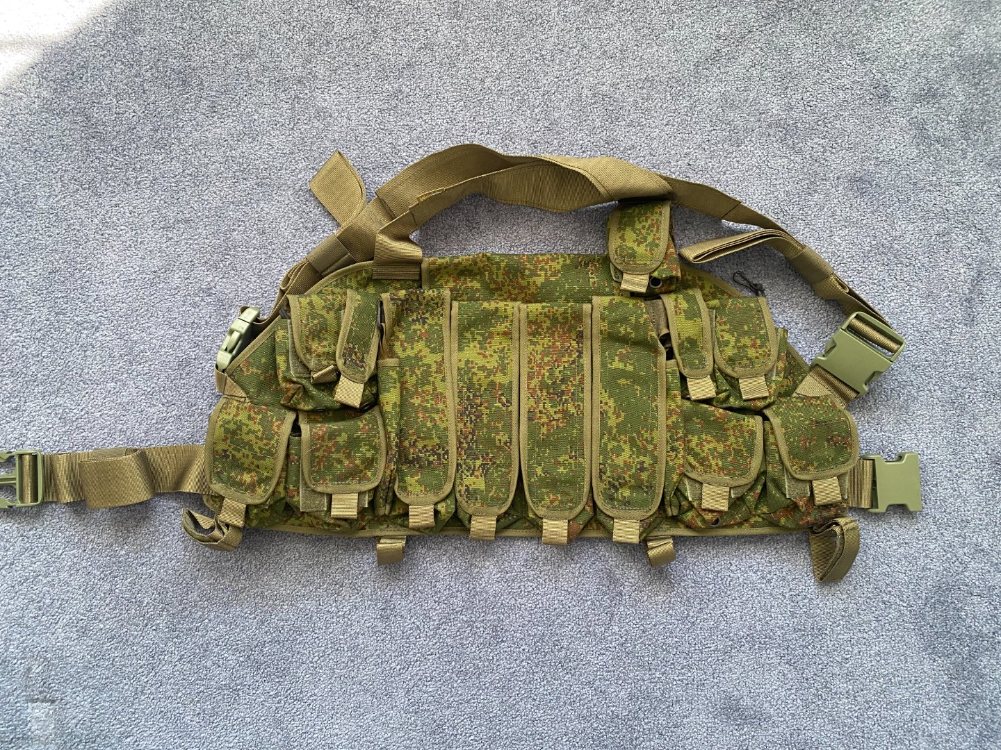 Russian Floral Chest Rig | Combloc Market